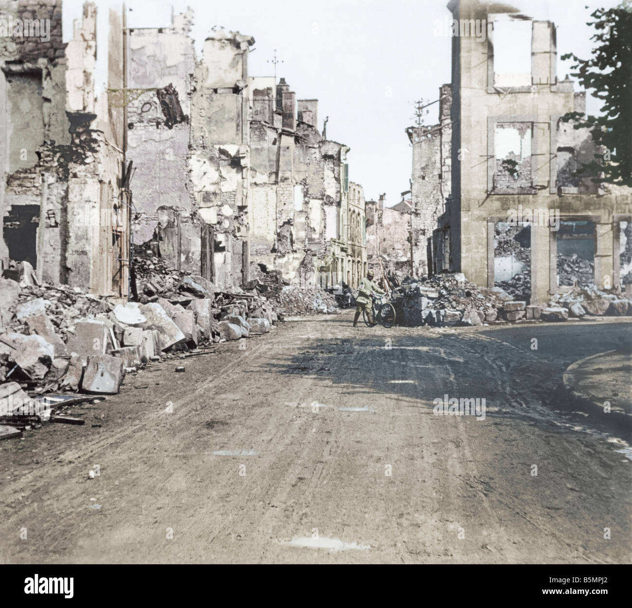 9 1916 2 21 A2 2 B Destroyed Verdun 1916 WWI Western Front Battle of ...