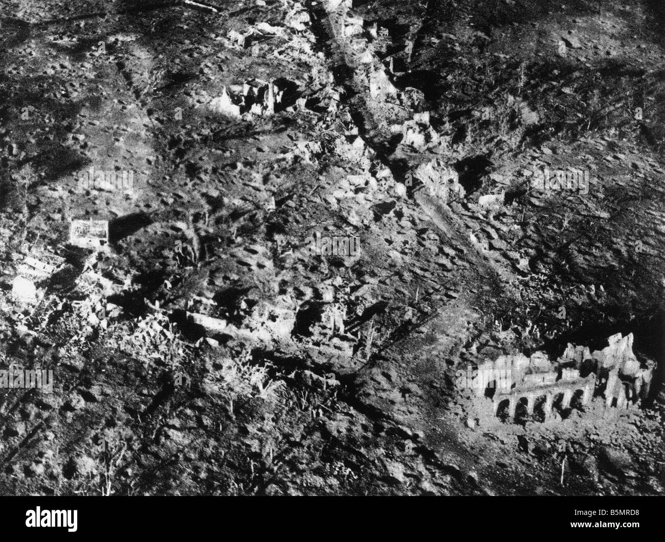 9 1917 11 10 A1 E Destroyed village Paschendael 1917 World War 1 1914 ...