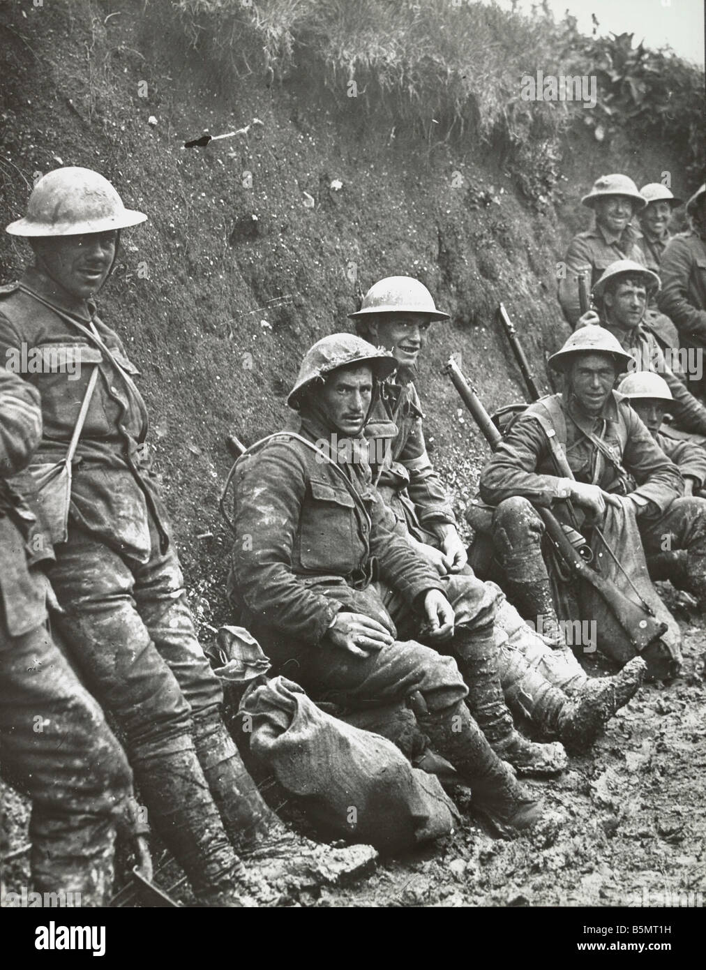 9FK 1916 10 0 A1 E Battle of Somme 1916 Royal Irish Rifles 1 World War ...