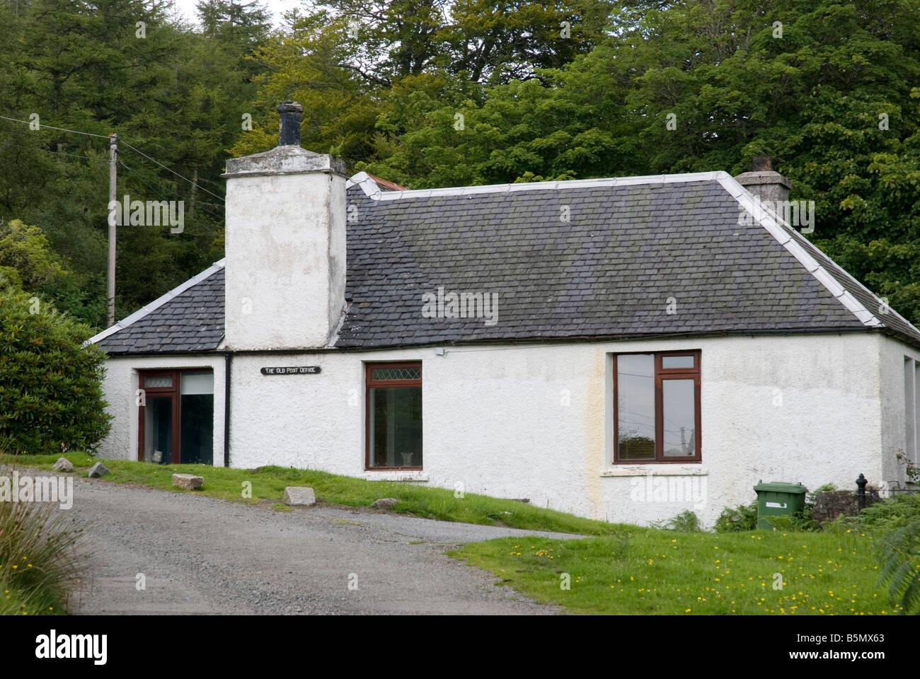 Old post office cottage hi-res stock photography and images - Alamy