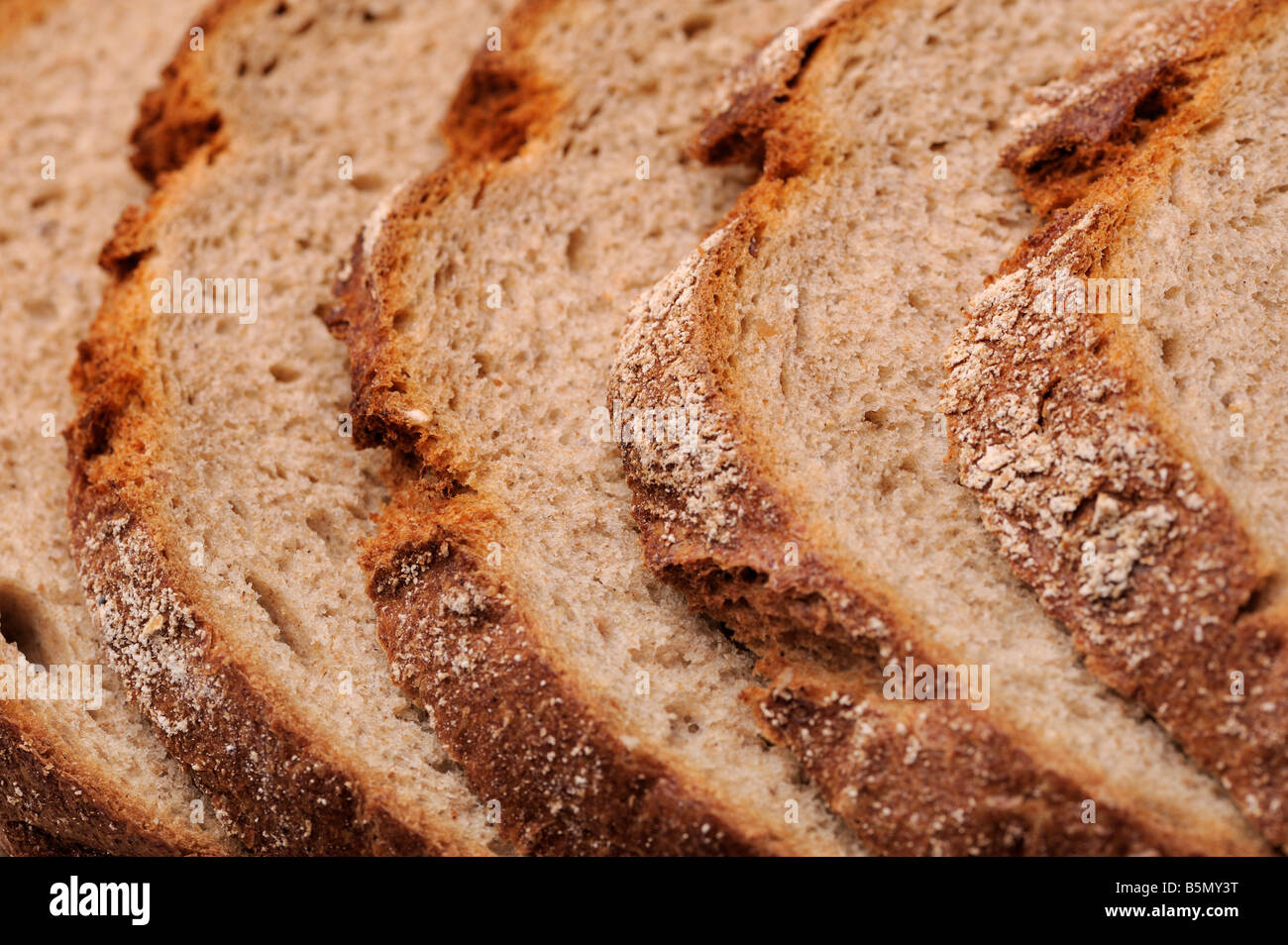 Texture of a sliced fresh dark bread Stock Photo - Alamy