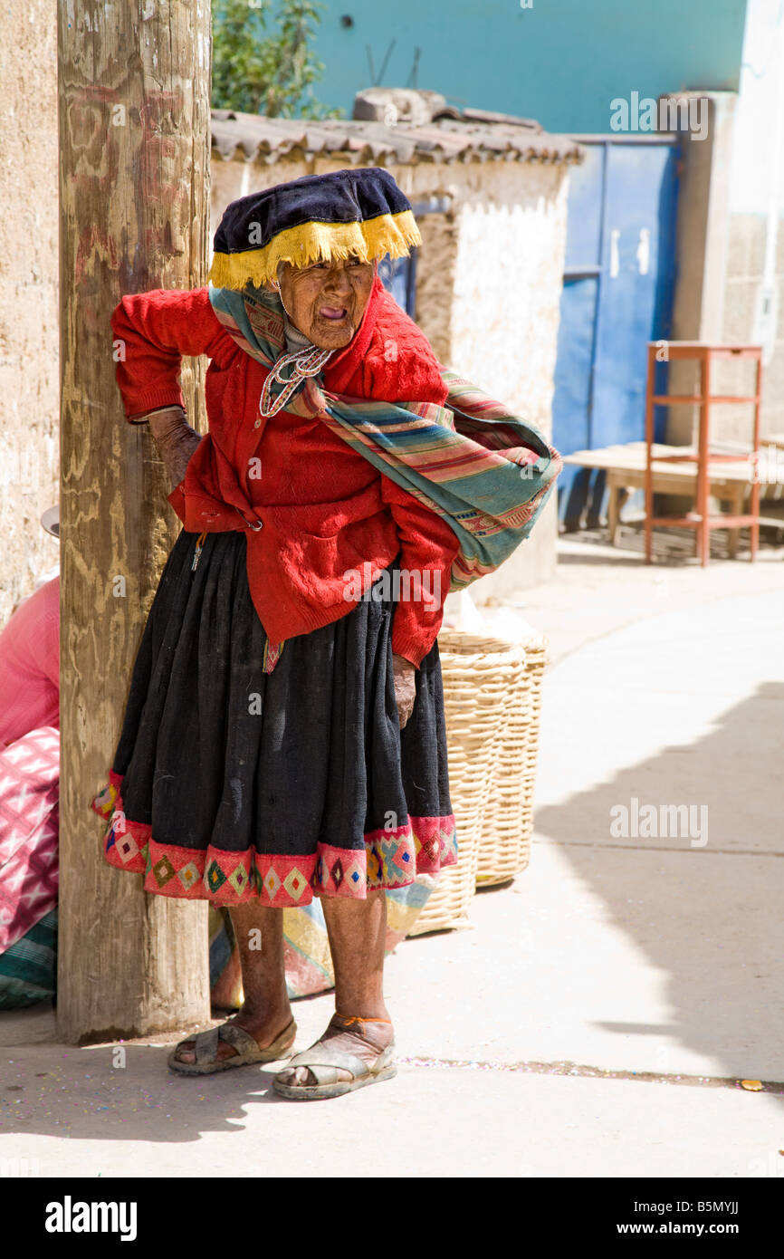 Poor wall peru hi-res stock photography and images - Alamy