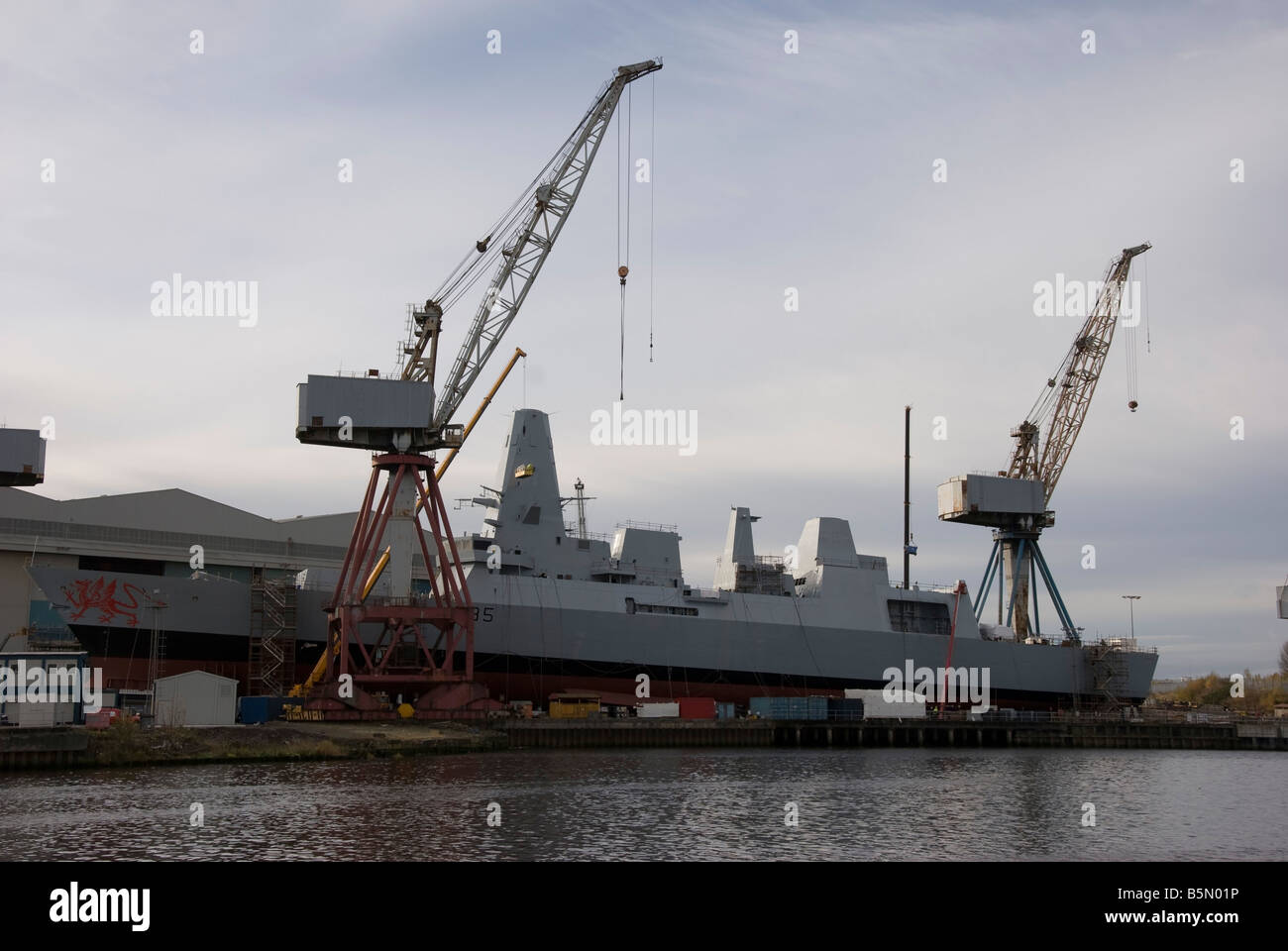 Govan shipyard hi-res stock photography and images - Alamy