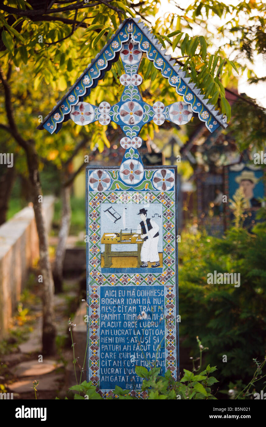 Wooden headstone hi-res stock photography and images - Alamy