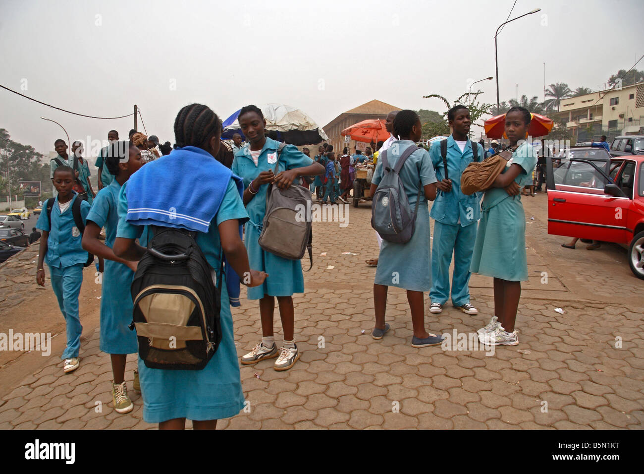 High school students cameroon hi-res stock photography and images - Alamy
