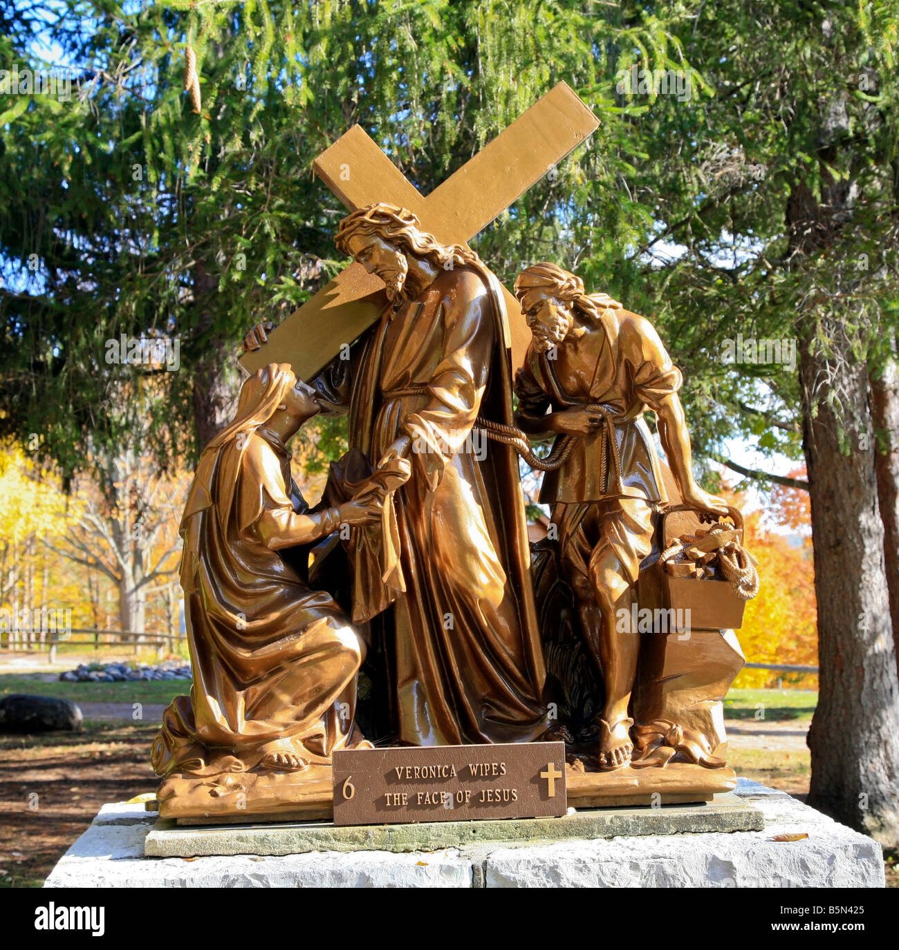 "The Way of the Cross" at Martyrs Shrine in Midland,Ontario,Canada ...