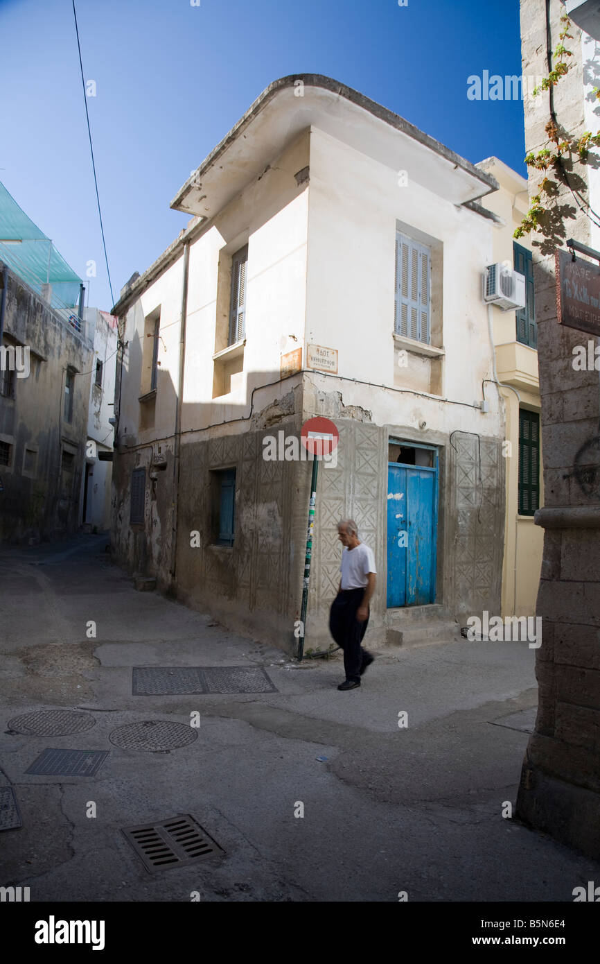 Street scene greek islands hi-res stock photography and images - Alamy