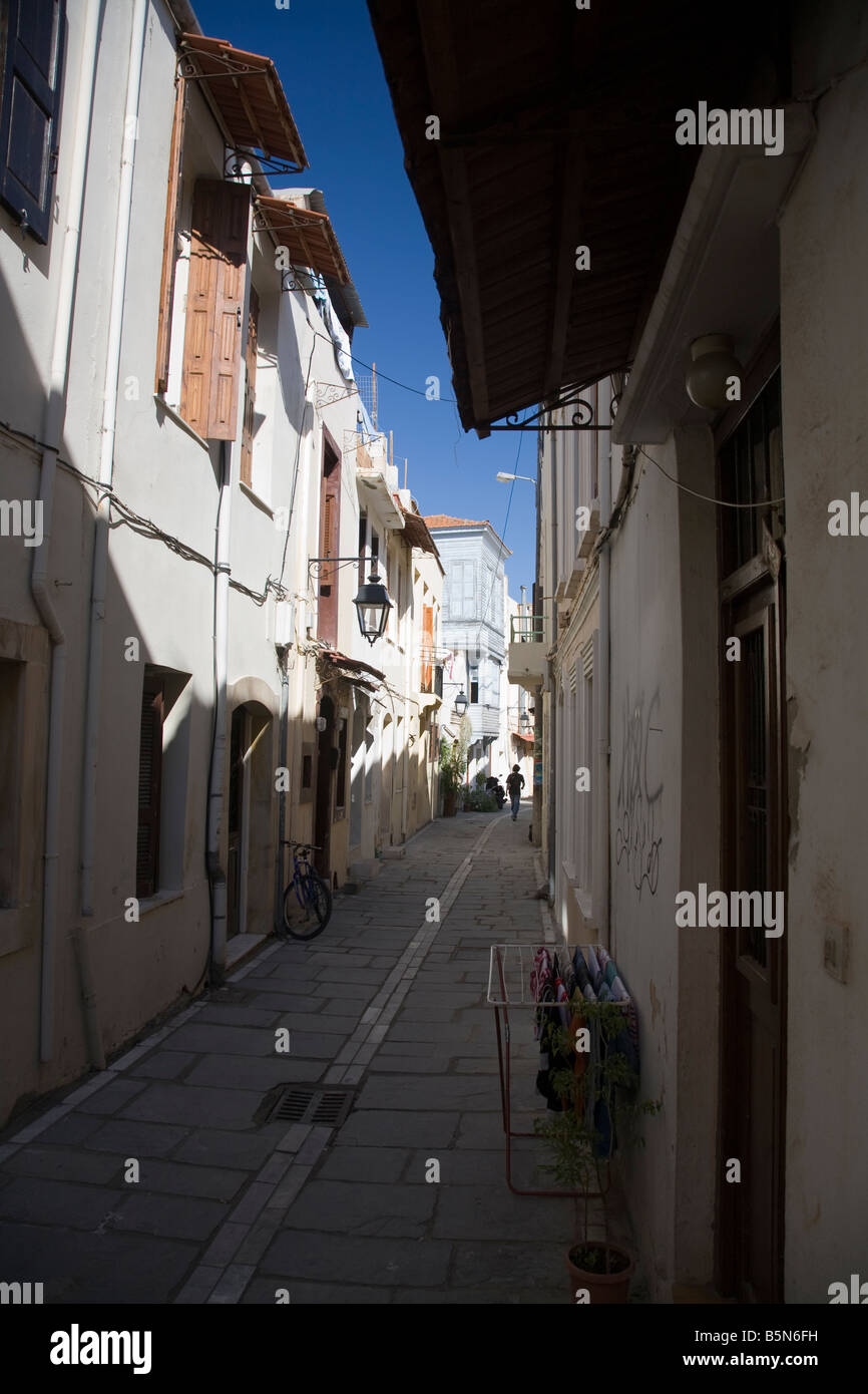 Greek street scene hi-res stock photography and images - Alamy