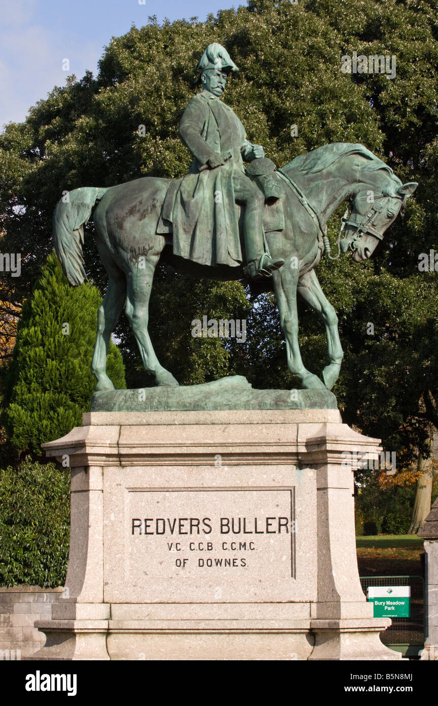 Redvers statue hi-res stock photography and images - Alamy