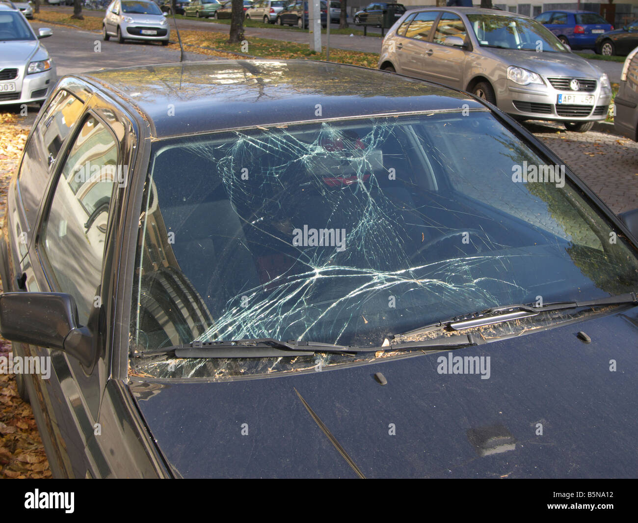 Broken car window hi-res stock photography and images - Alamy
