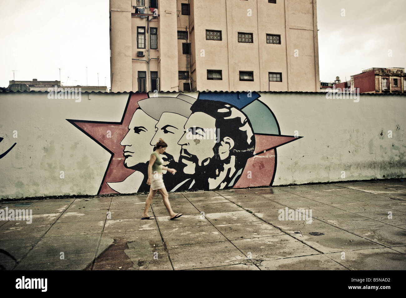 Murals depicting the Cuban heroes Old Havana Cuba Stock Photo - Alamy