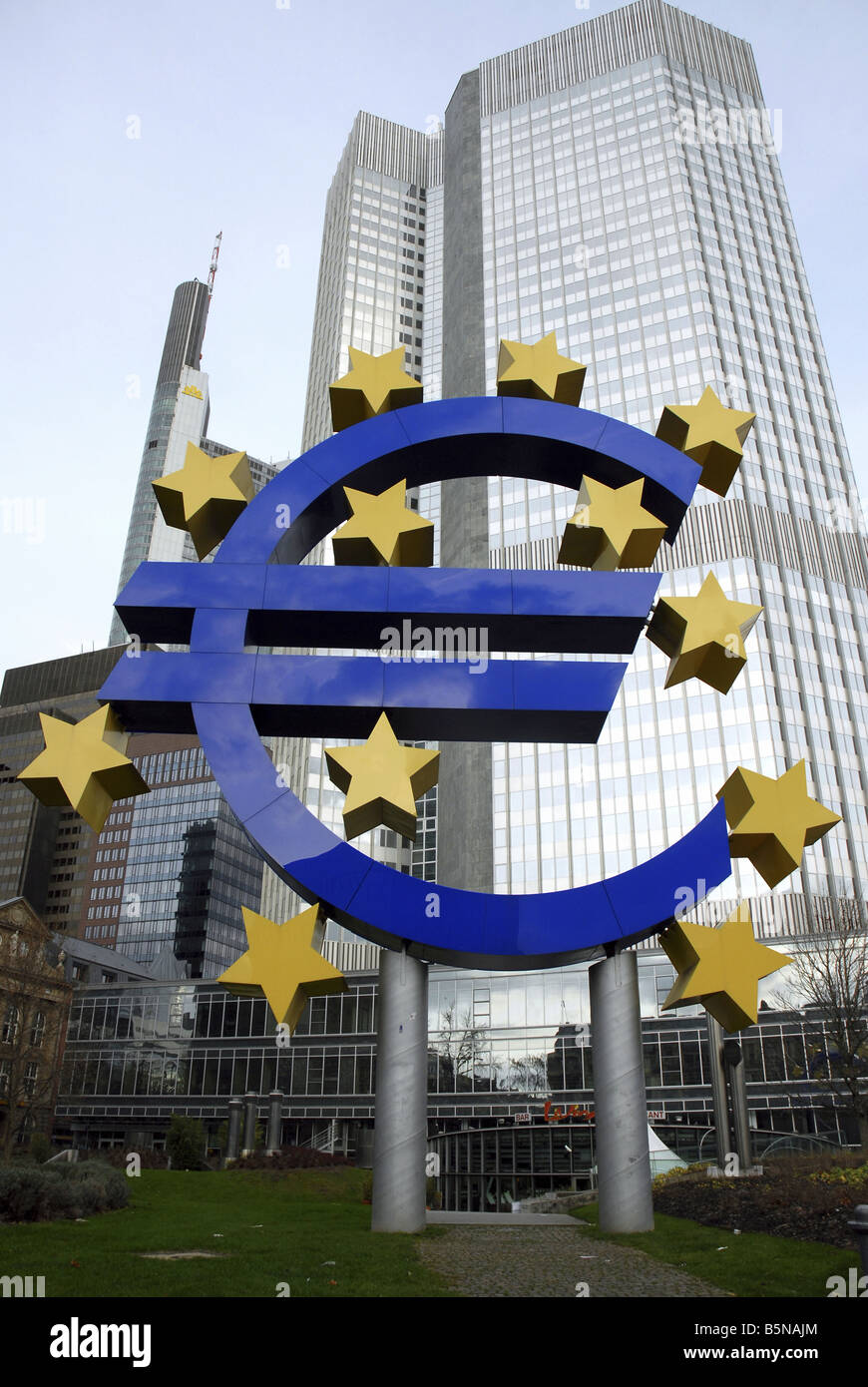 European central bank building hi-res stock photography and images - Alamy