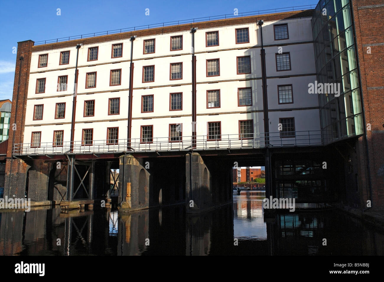 The Straddle warehouse, Victoria Quays in Sheffield England canal wharf ...