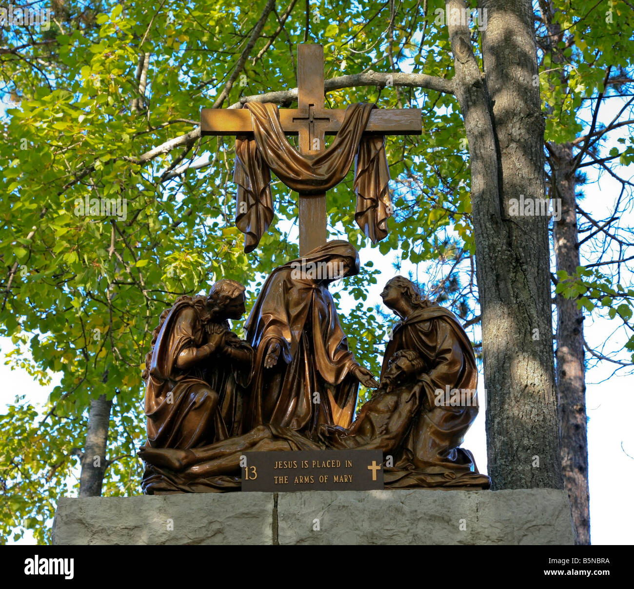"The Way of the Cross" at Martyrs Shrine in Midland,Ontario,Canada ...