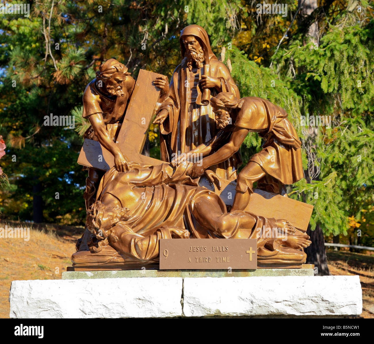 "The Way of the Cross" at Martyrs Shrine in Midland,Ontario,Canada ...