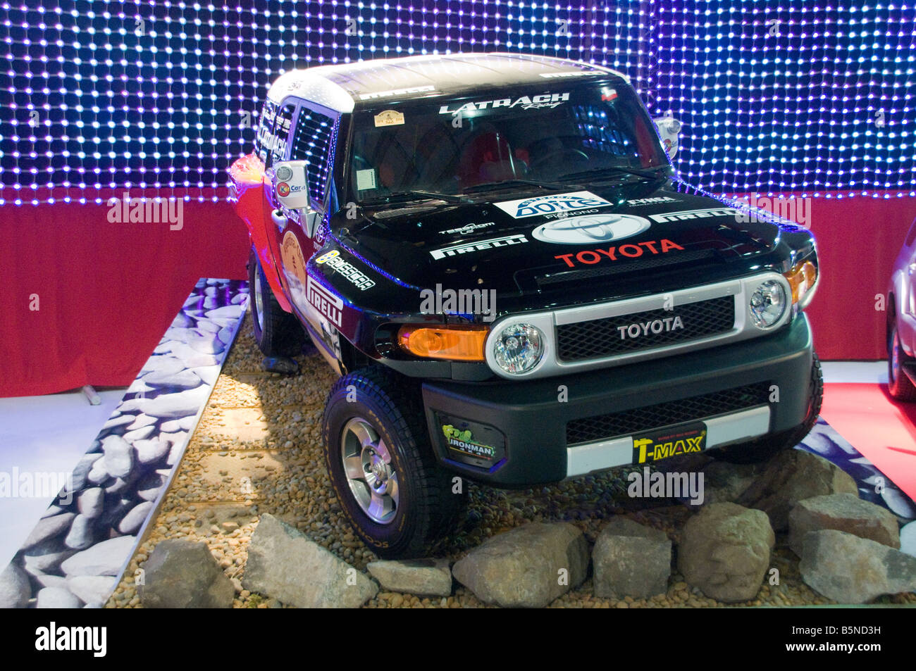 Toyota FJ Cruiser Argentina Chile Dakar 2009 Stock Photo - Alamy