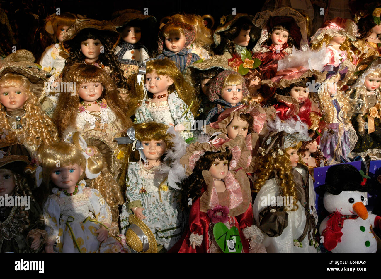 Dolls collection hi-res stock photography and images - Alamy