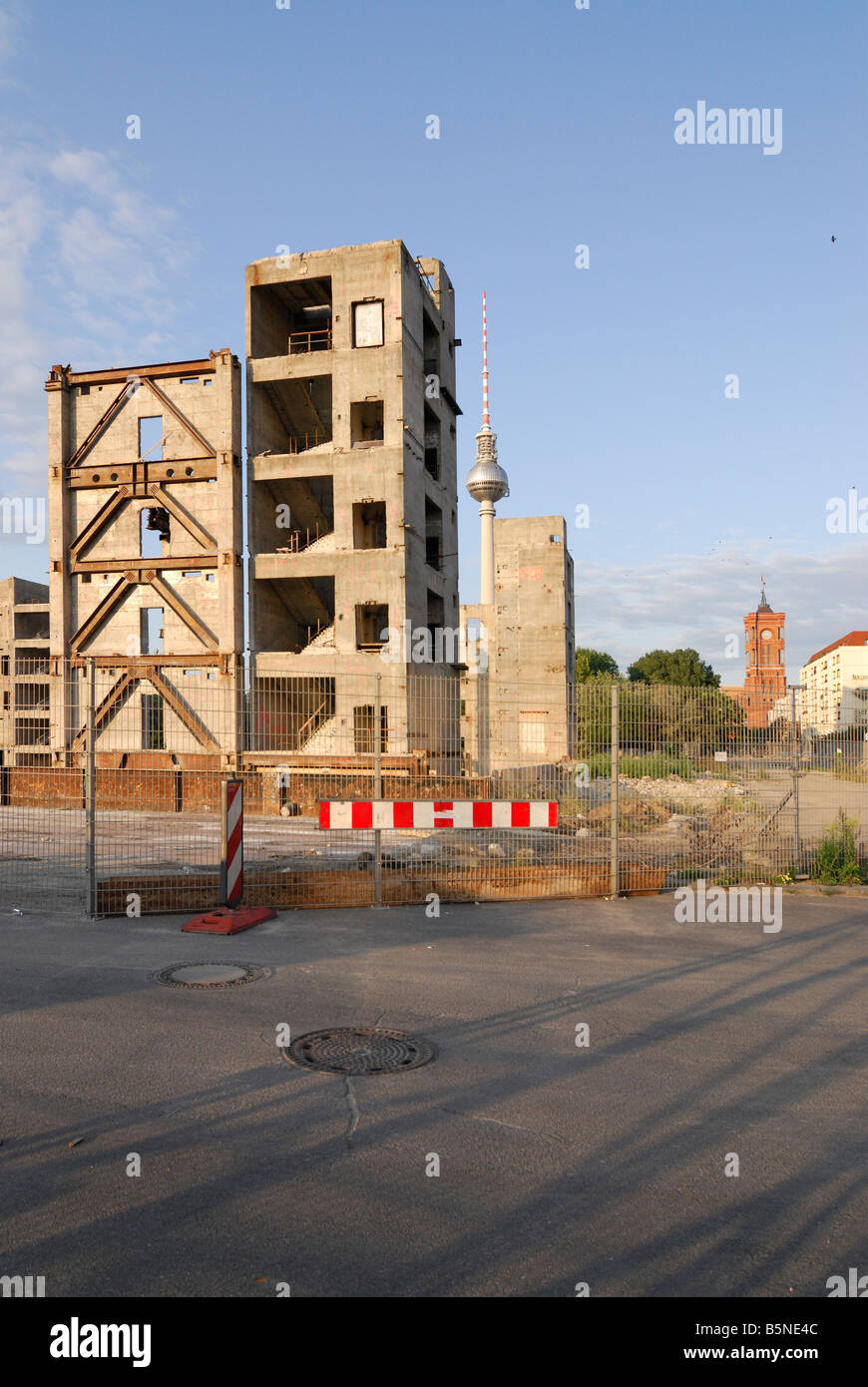 Construction of new building in Berlin Berlin Germany Stock Photo - Alamy