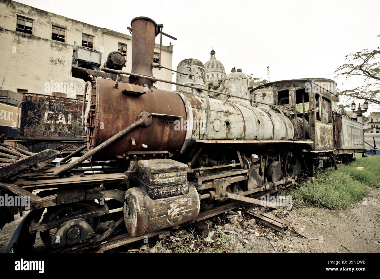 Cuban vintage steam train hi-res stock photography and images - Alamy