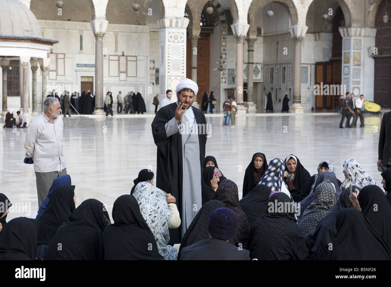 Mullah preaching at Ummayyad Mosque, Damascus Stock Photo - Alamy