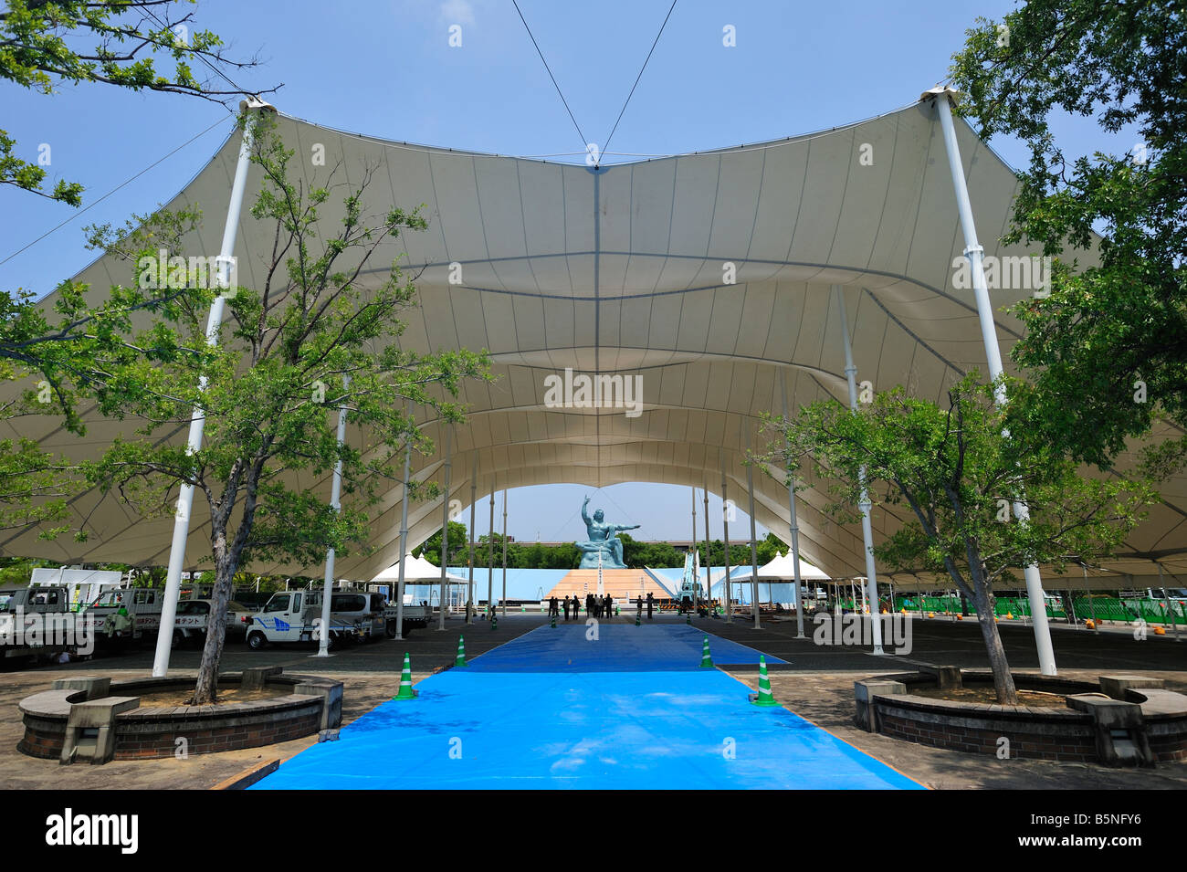 Peace memorial tent hi-res stock photography and images - Alamy