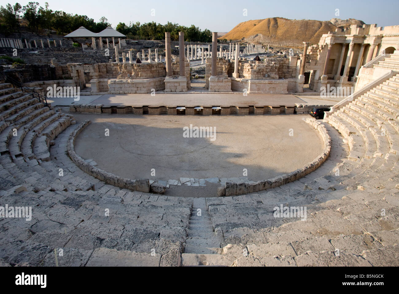 ROMAN ARENA THEATER RUINS TEL BEIT SHEAN NATIONAL PARK ISRAEL Stock ...