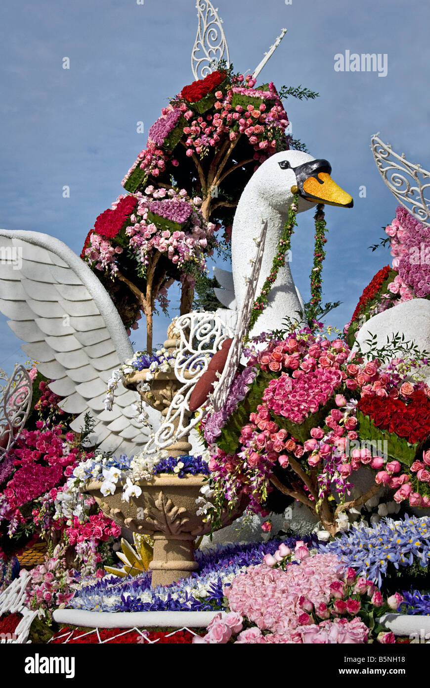 Princess' Trophy "Valentine's Day" Rose Parade Float Sierra Madre Rose ...