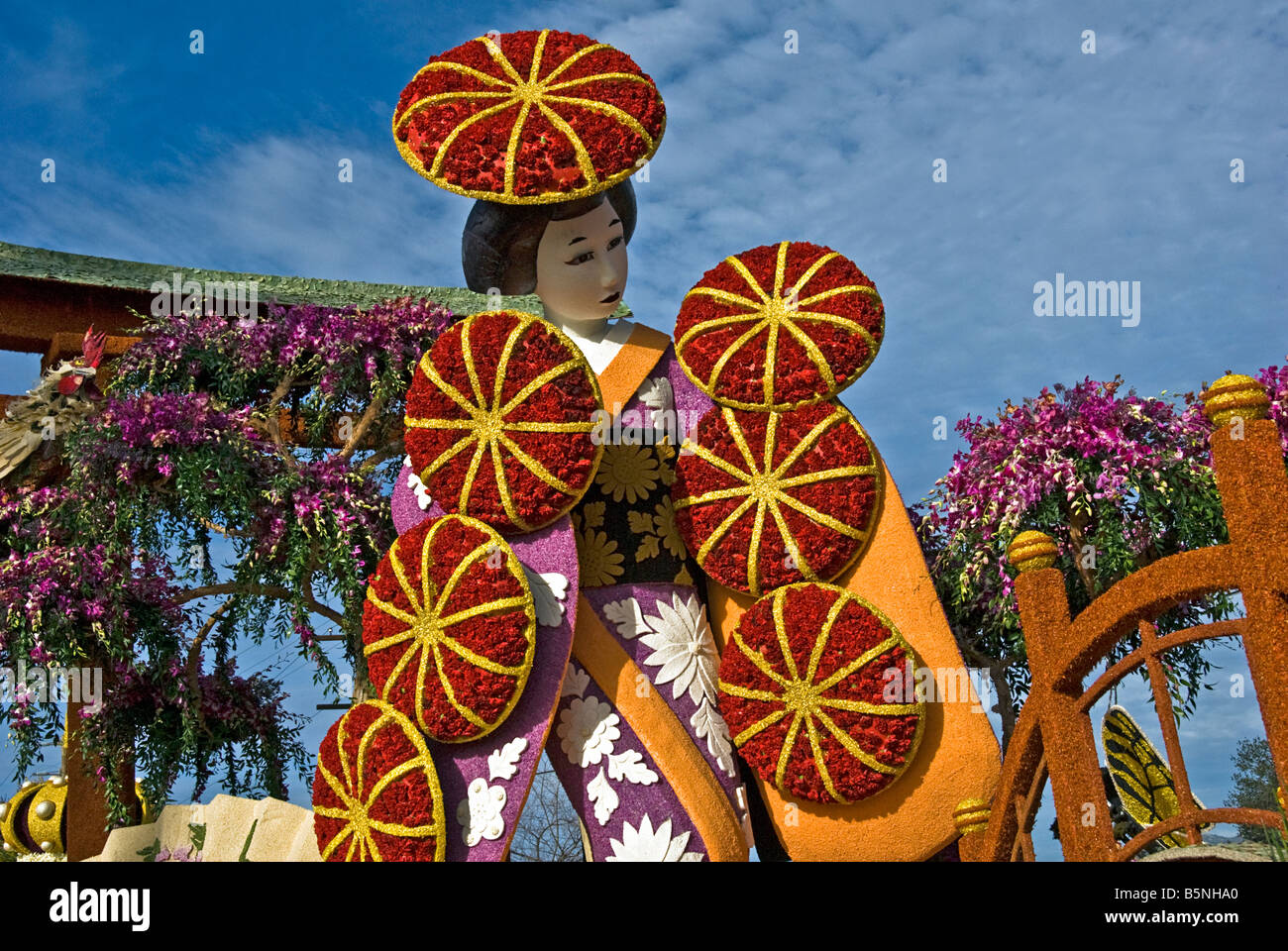 Rose Parade Float Tournament Volunteers' Trophy "Festival of Flowers ...