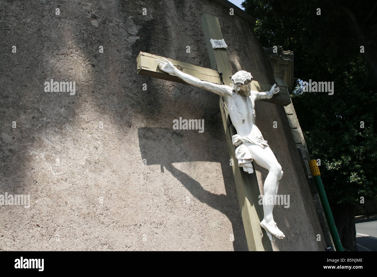 Hand jesus christ nailed cross hi-res stock photography and images - Alamy
