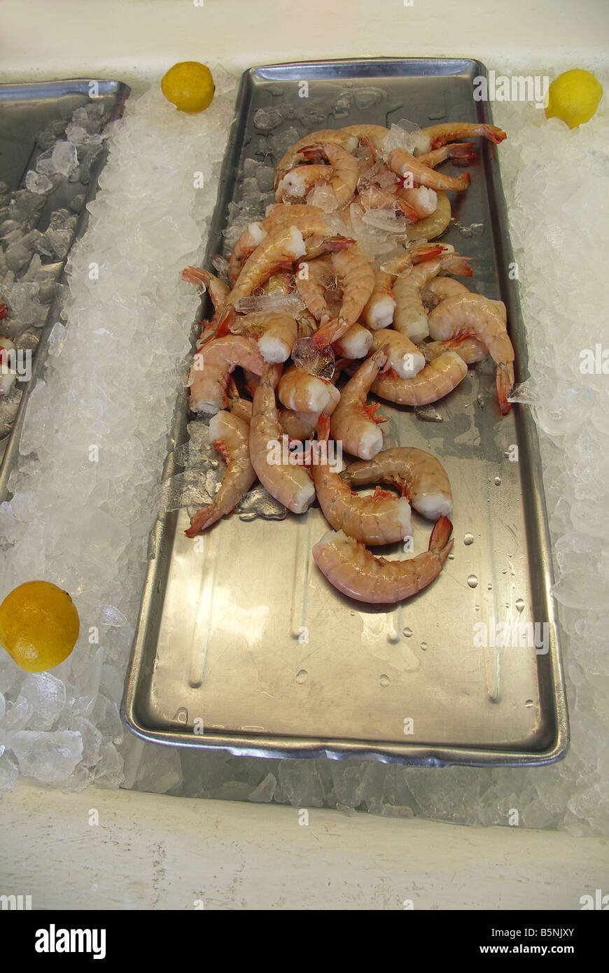 Shrimp with shells hi-res stock photography and images - Alamy