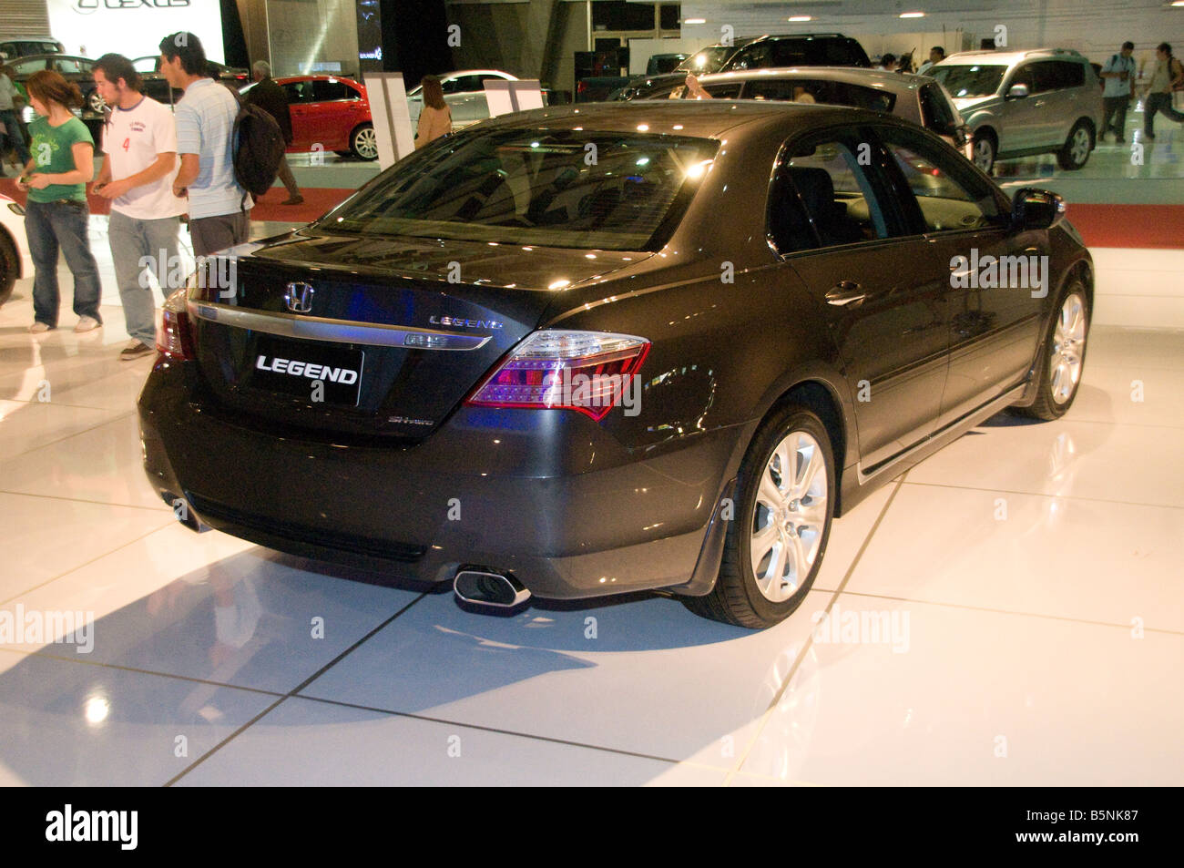 Honda Legend Full-size luxury car Executive Acura RL Stock Photo - Alamy