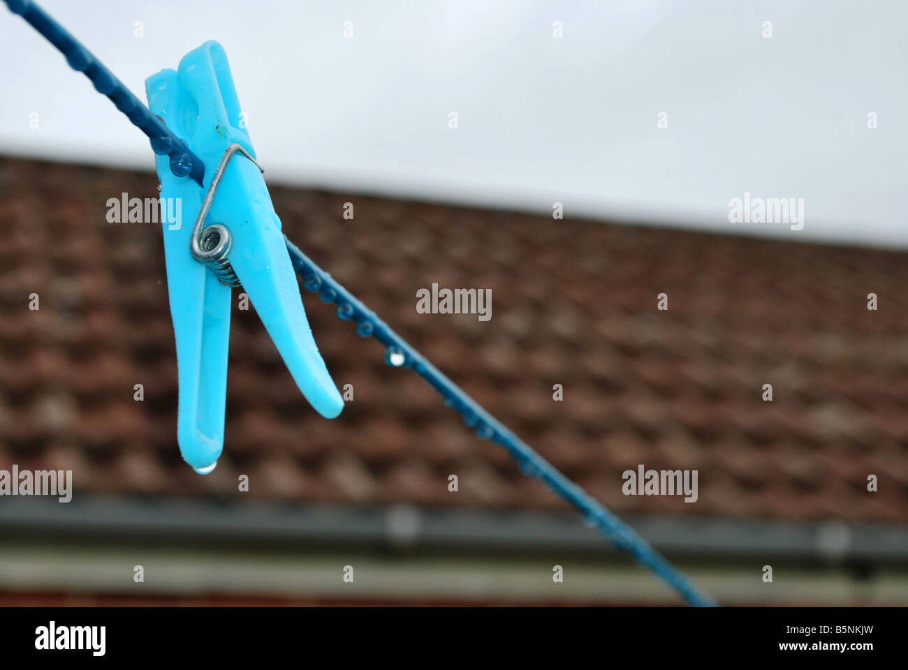 Raindrops washing line rain hi-res stock photography and images - Alamy