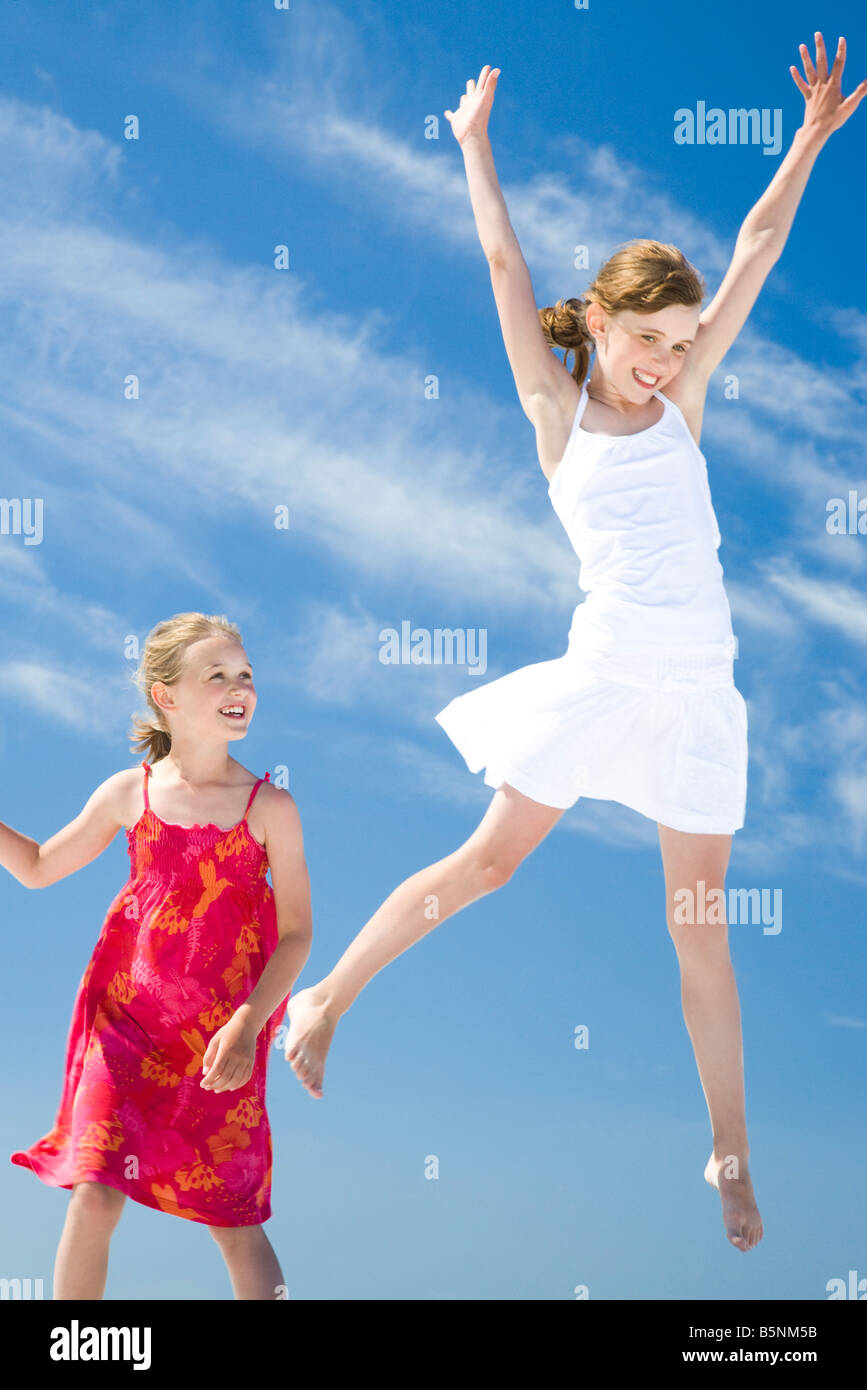 High jump girls hi-res stock photography and images - Alamy