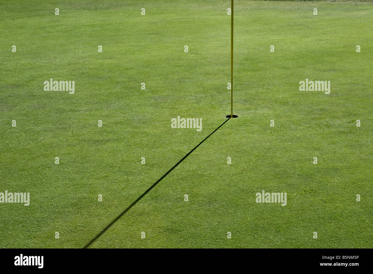 Pin up playing golf hi-res stock photography and images - Alamy