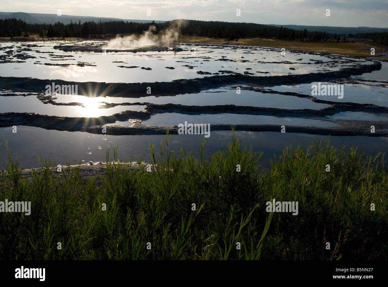 Sun reflect off lake hi-res stock photography and images - Alamy