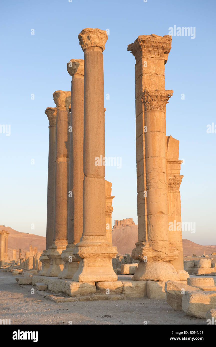 Roman pillars hi-res stock photography and images - Alamy