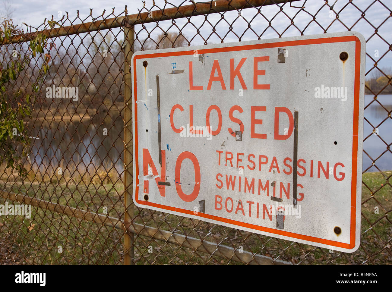 Closed sign hi-res stock photography and images - Alamy