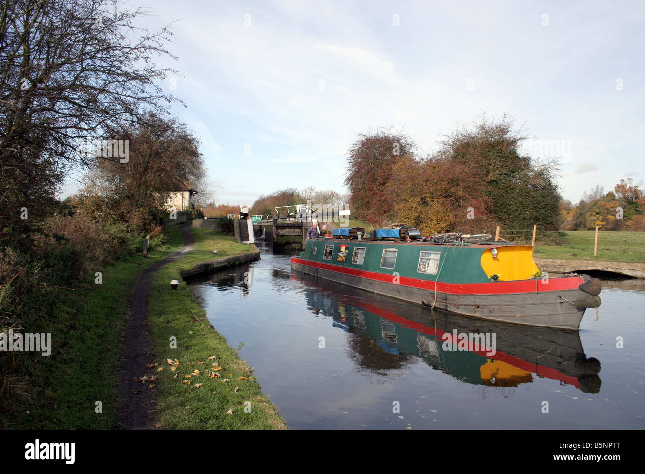 Autumn on the Grand Union Canal Stock Photo - Alamy