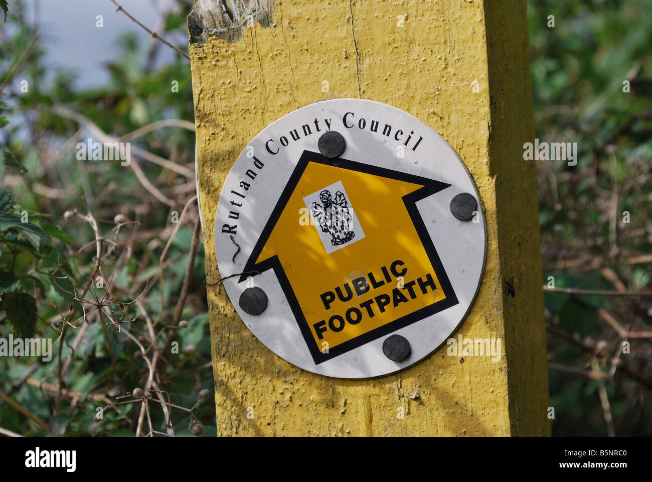 Rutland county council footpath sign on post Stock Photo - Alamy