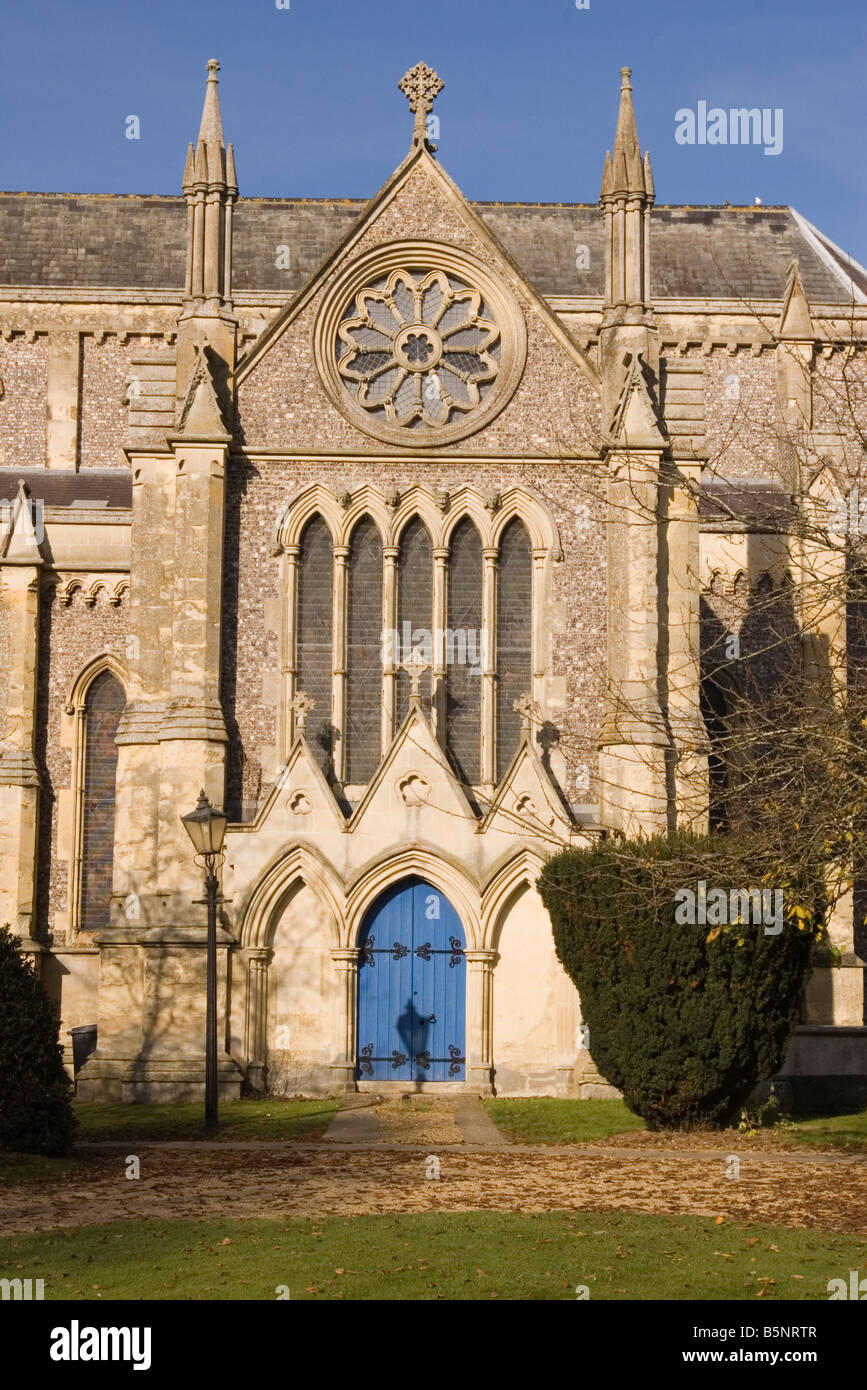 Hampshire parish churches hi-res stock photography and images - Alamy