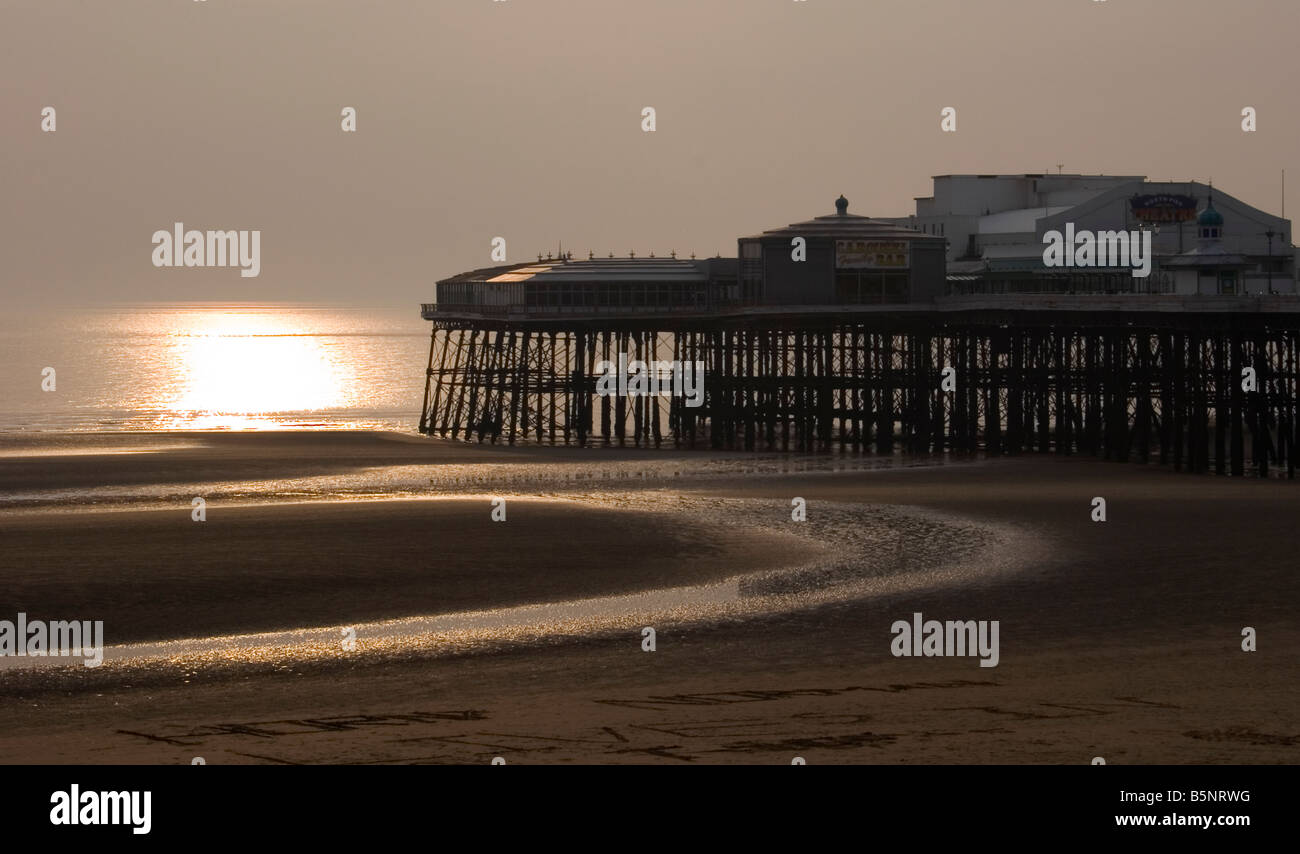 Blackpool beach in winter Stock Photo - Alamy