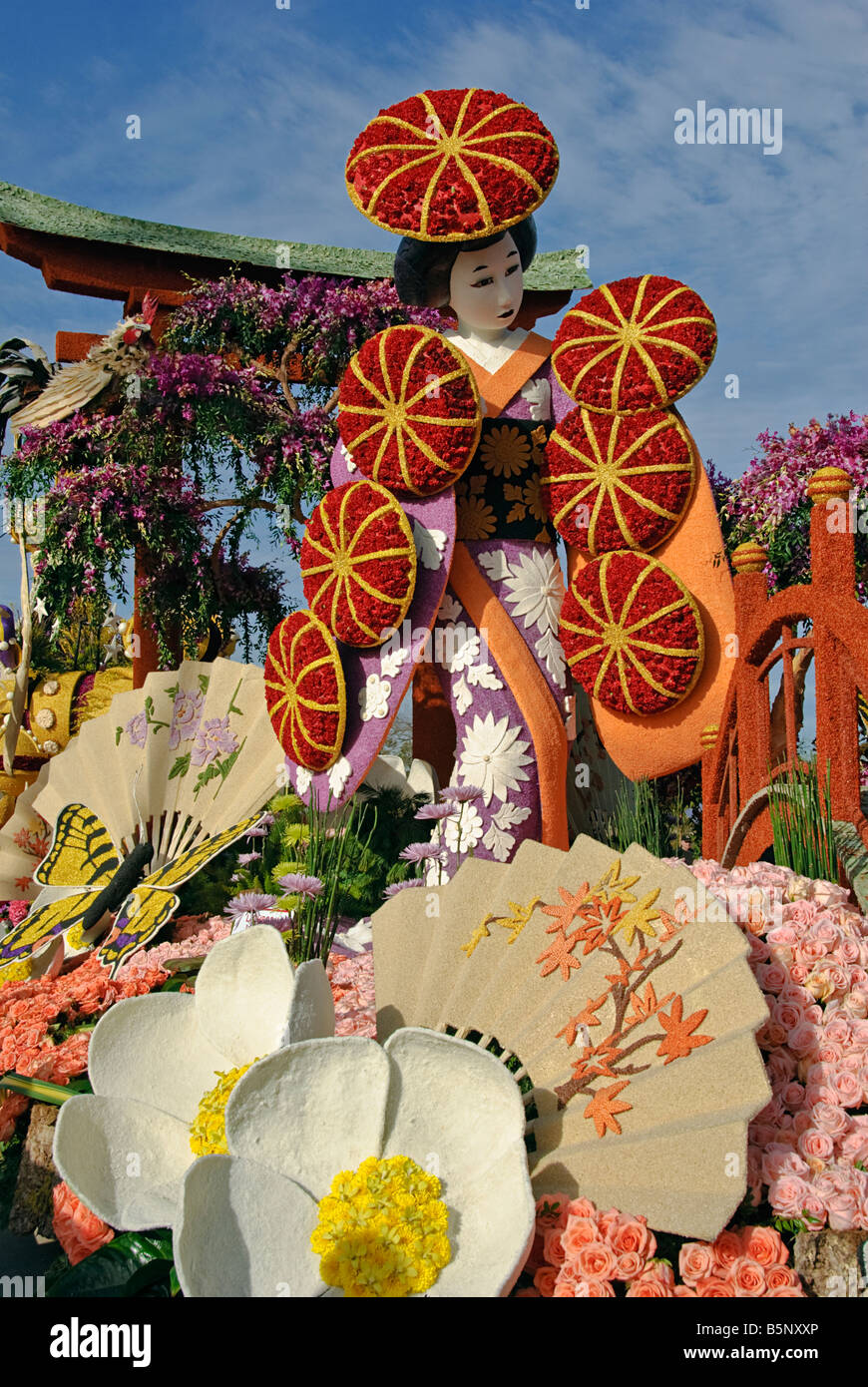 Rose Parade Float Tournament Volunteers' Trophy "Festival of Flowers ...
