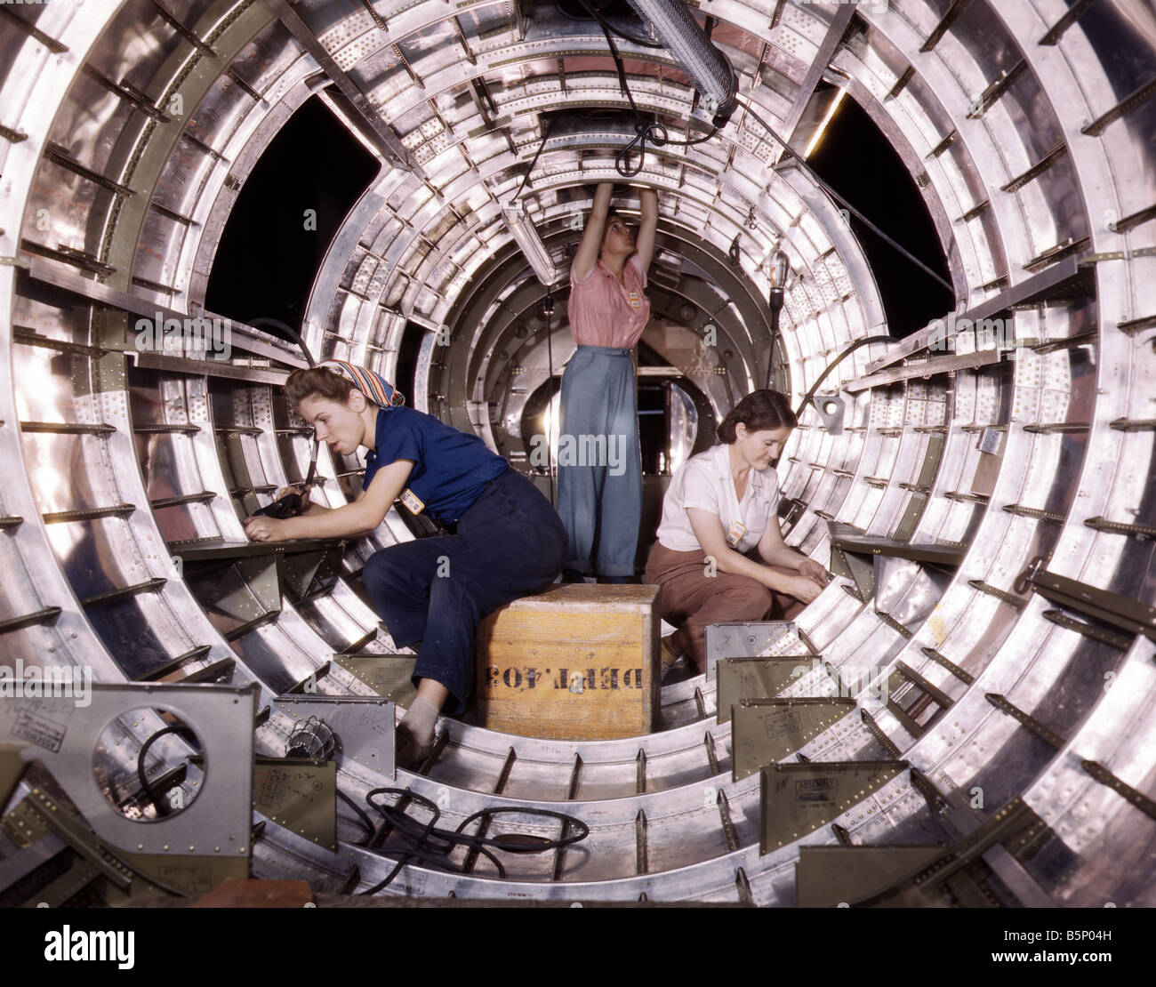 Rosie the riveter hi-res stock photography and images - Alamy