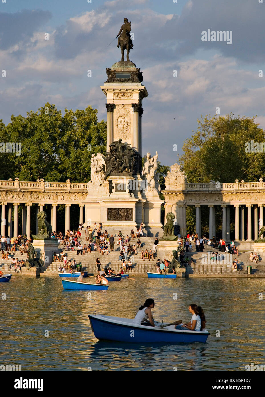 Boats at the Retiro Park in Madrid Stock Photo - Alamy