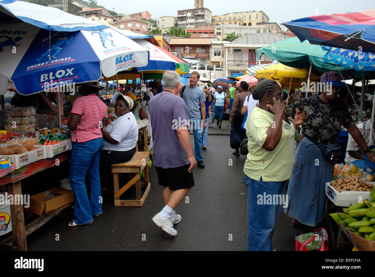 Grenada caribbean market hi-res stock photography and images - Alamy