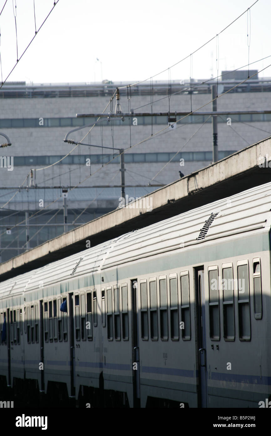 Rom termini station hi-res stock photography and images - Alamy