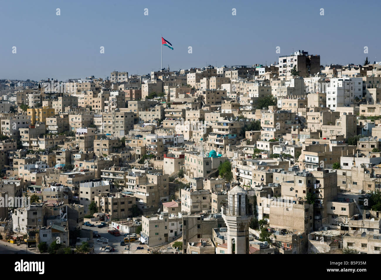 GIANT JORDANIAN FLAG DOWNTOWN SKYLINE AMMAN JORDAN Stock Photo - Alamy