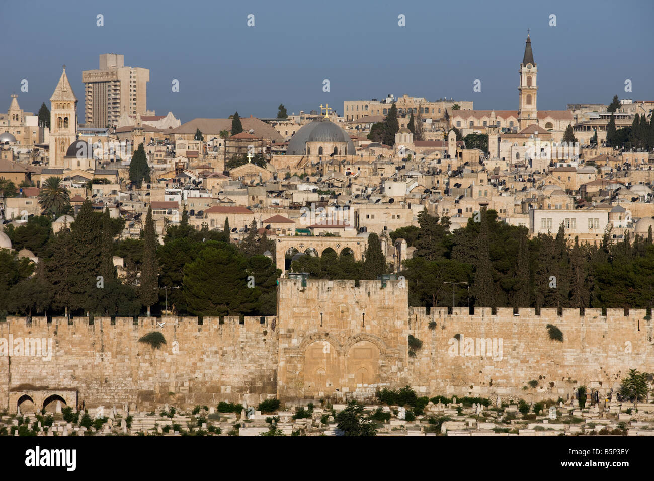 Golden gate temple mount old hi-res stock photography and images - Alamy