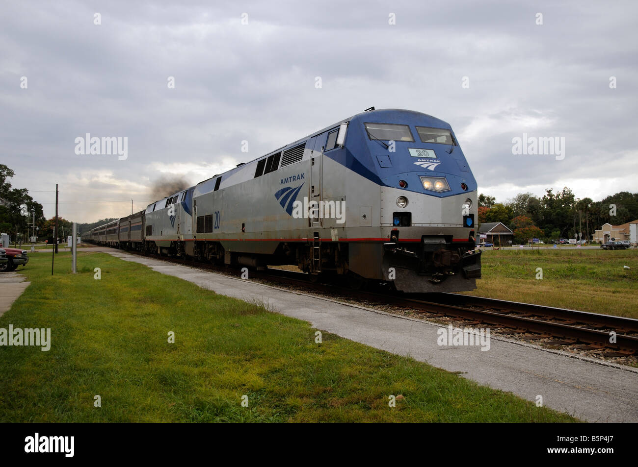 Amtrak passenger train hi-res stock photography and images - Alamy