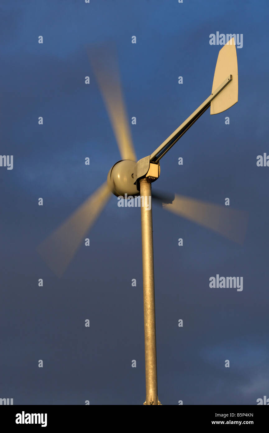 Turbine spinning on wind hi-res stock photography and images - Alamy